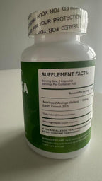 200 capsules of pure moringa extract