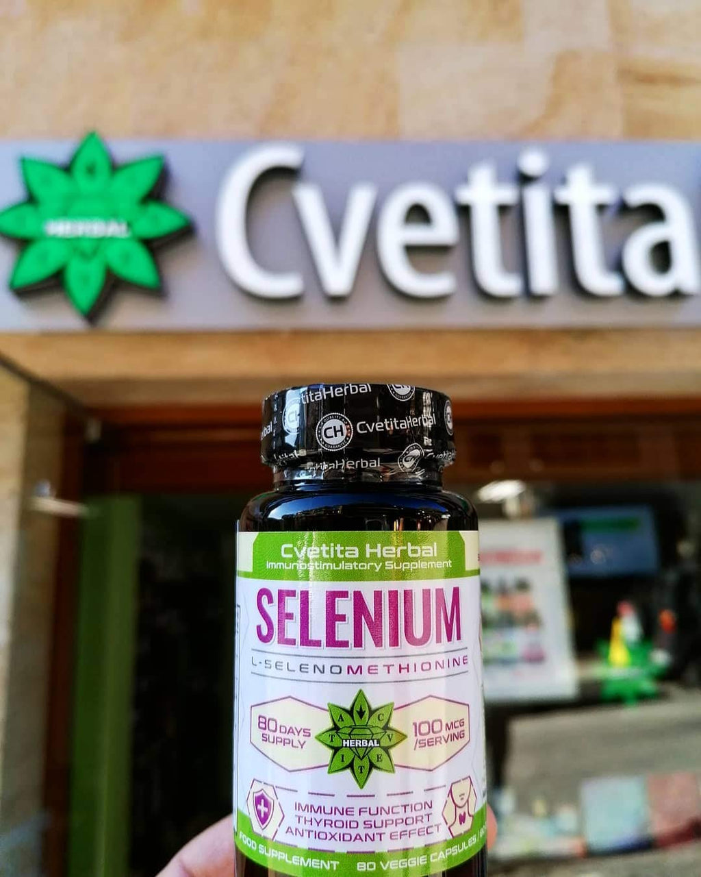 80 vegetarian capsules of selenium
