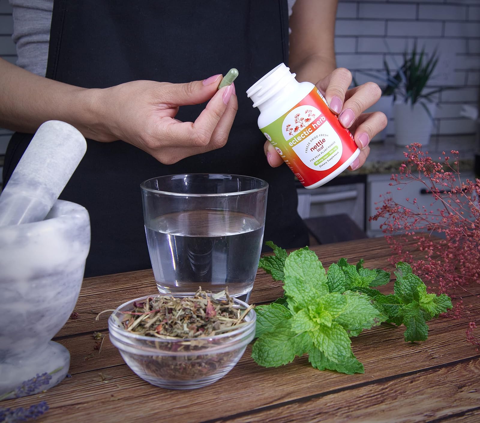 90 capsules of nettle extract
