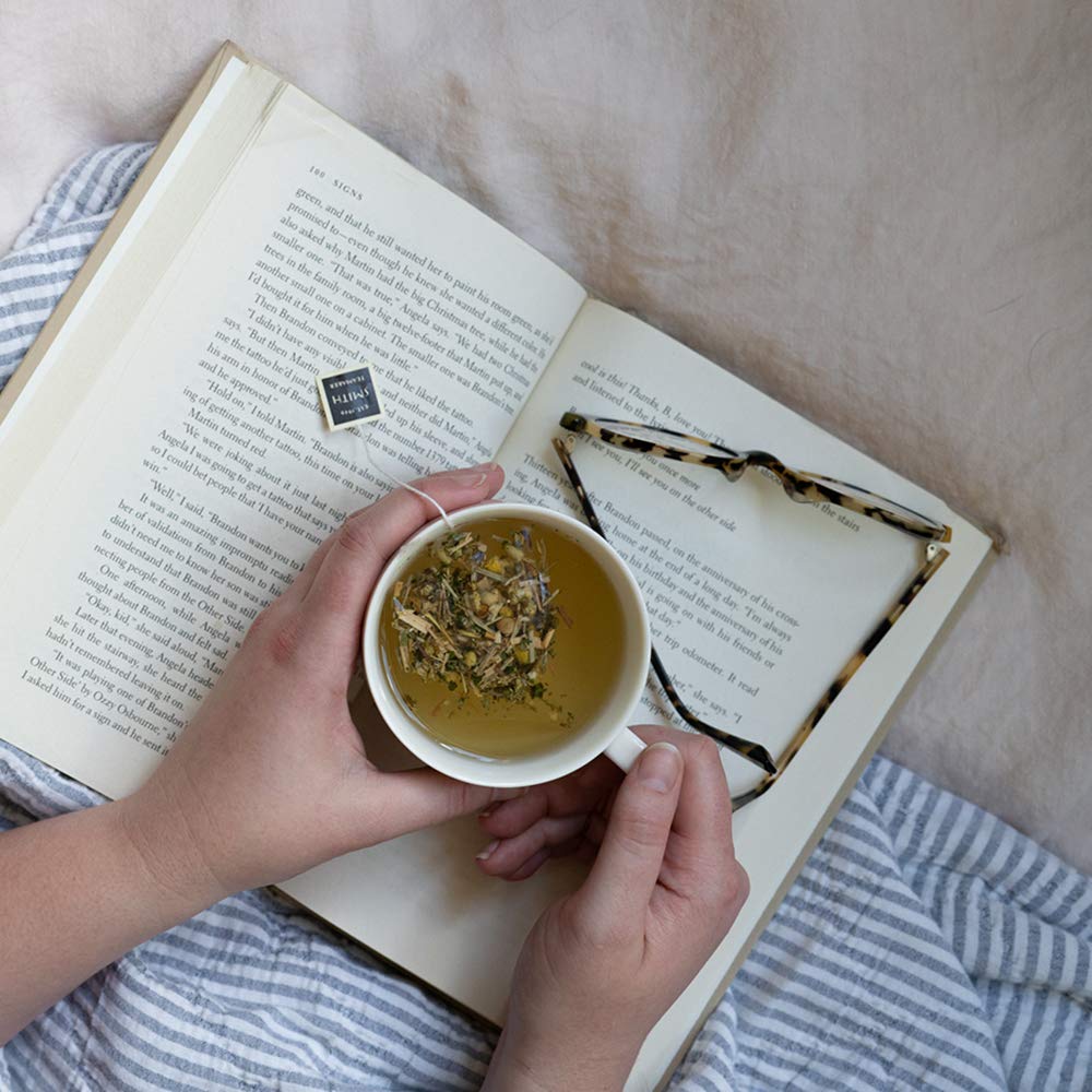 aromatic chamomile and lemongrass blend