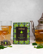 aromatic dandelion and mint tea