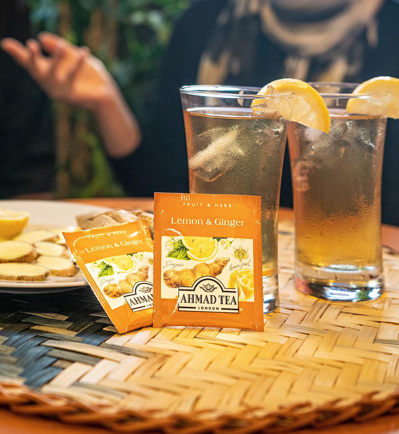 aromatic dandelion tea with ginger
