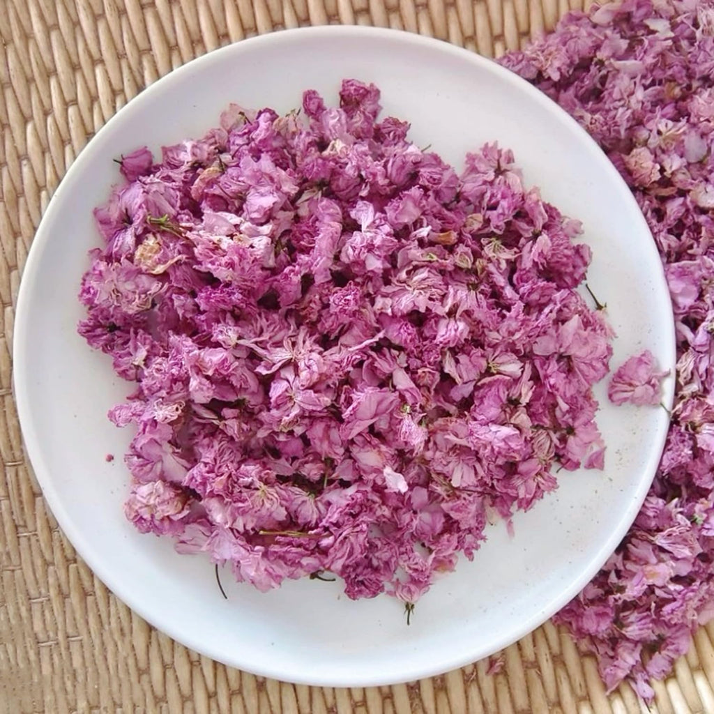 Aromatic dried cherry blossoms for relaxation