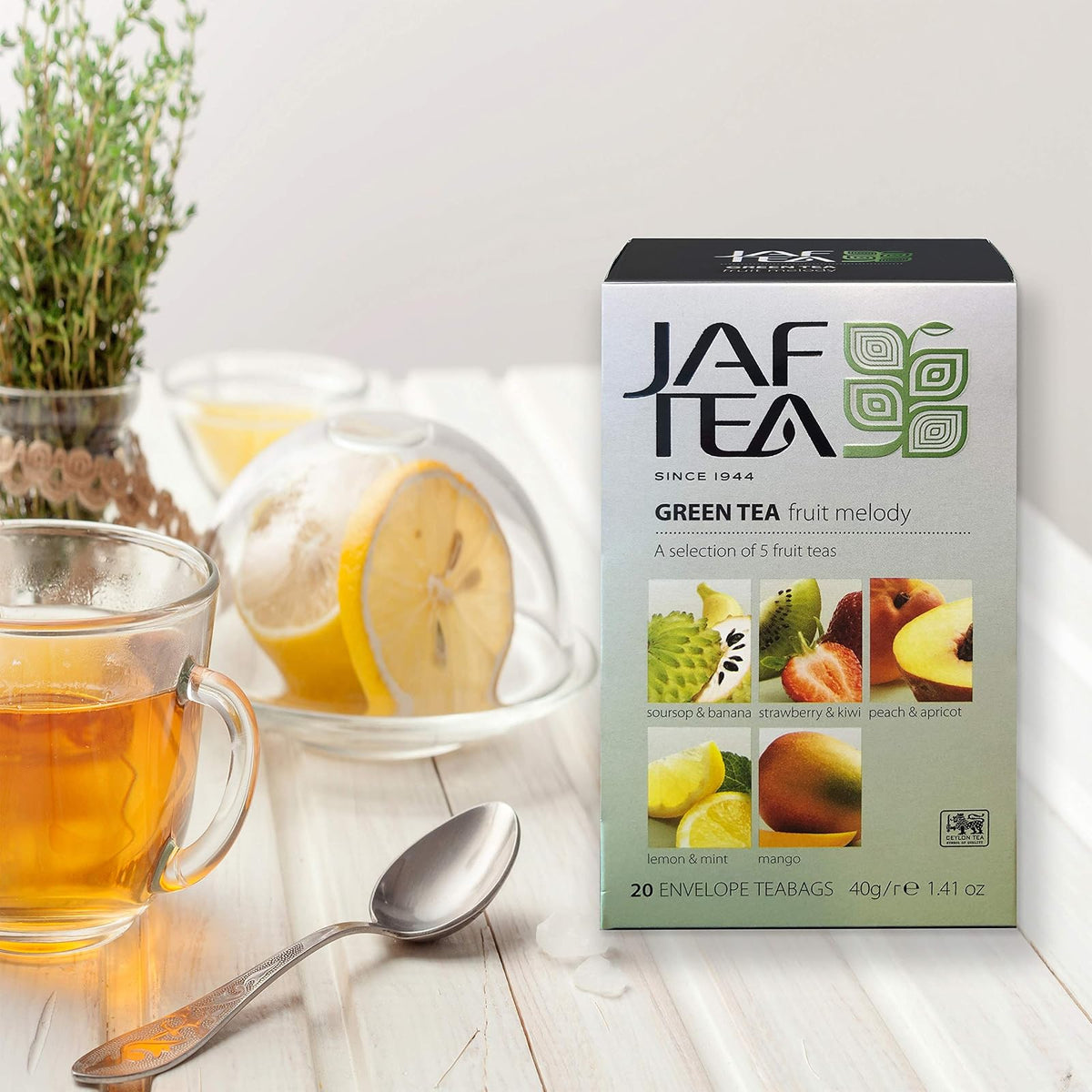 aromatic green tea with fruity notes