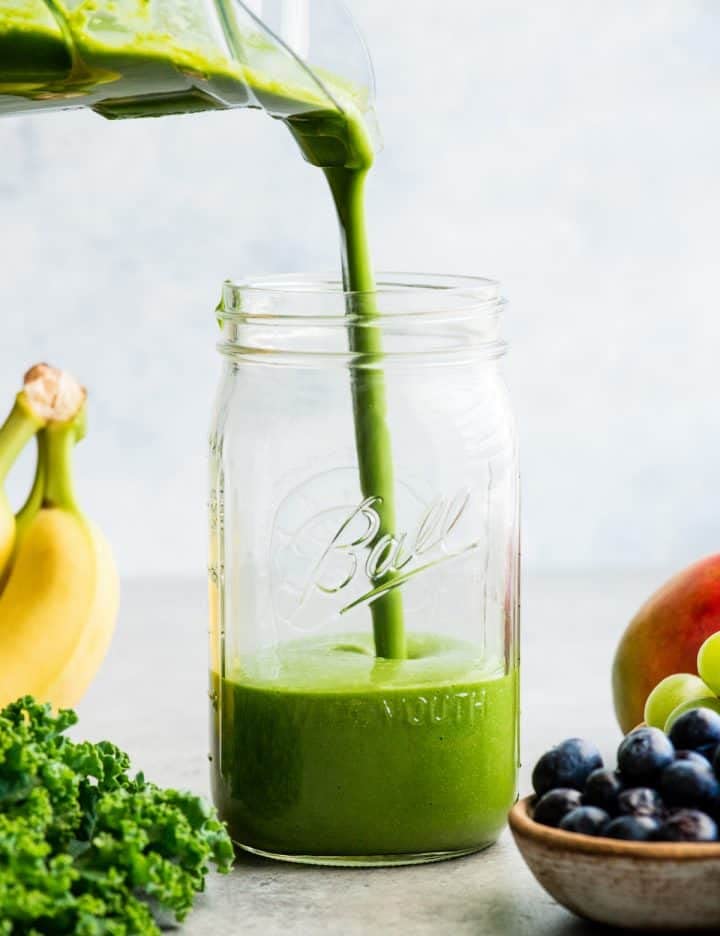 Berry flavoured spirulina supplement