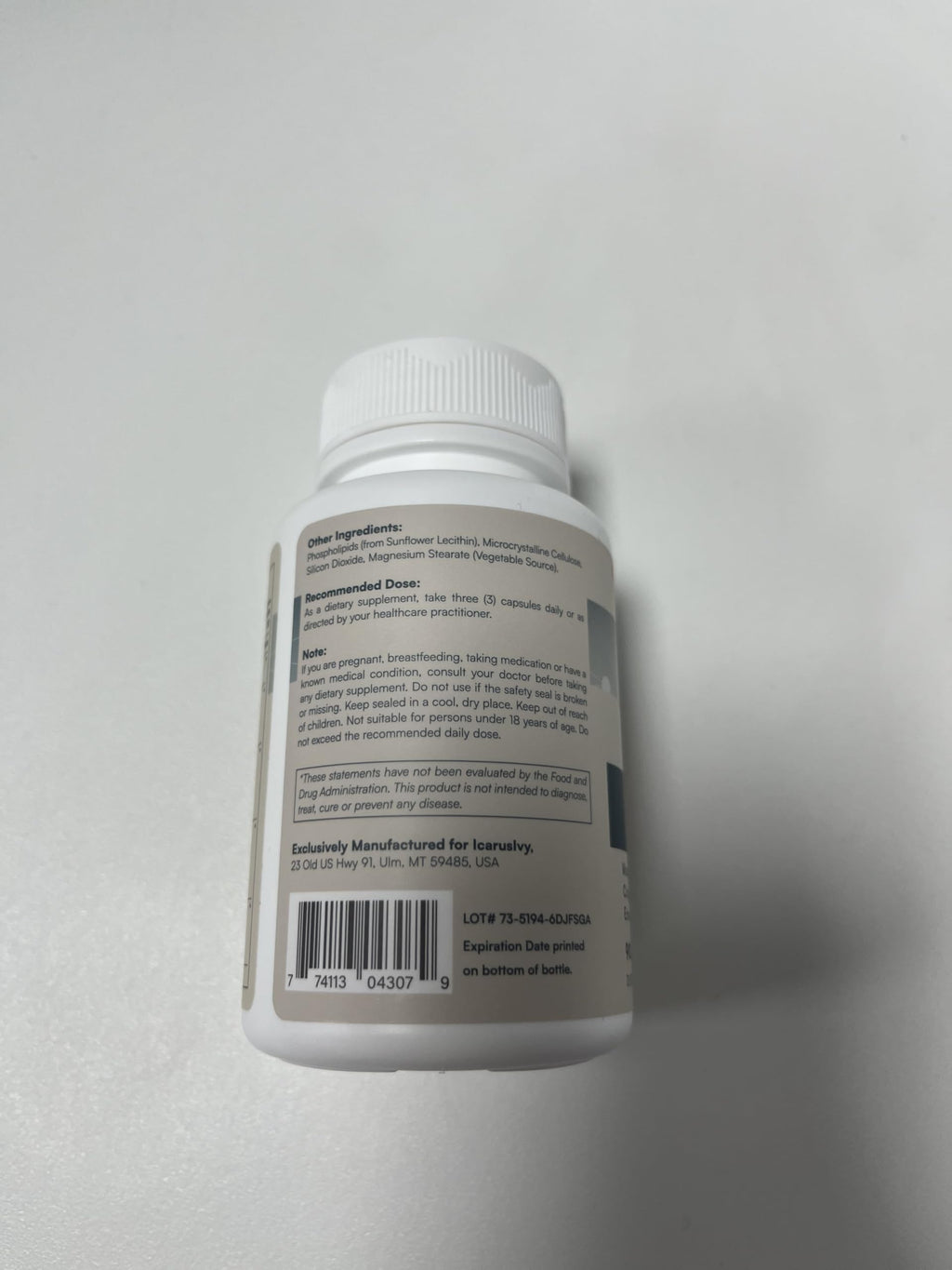 blended vitamin and mineral capsules