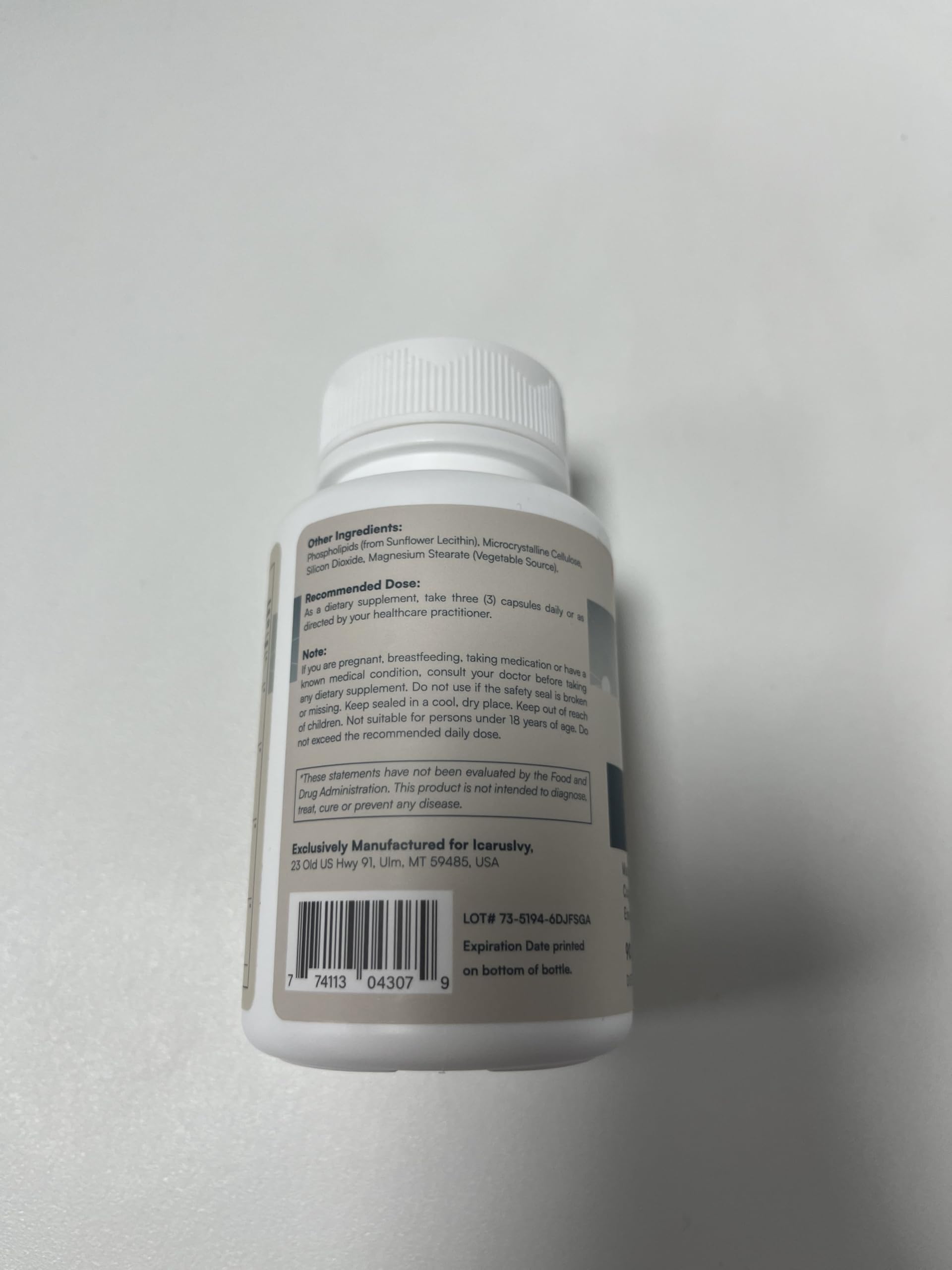 blended vitamin and mineral capsules