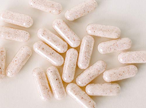 blended vitamin and mineral capsules