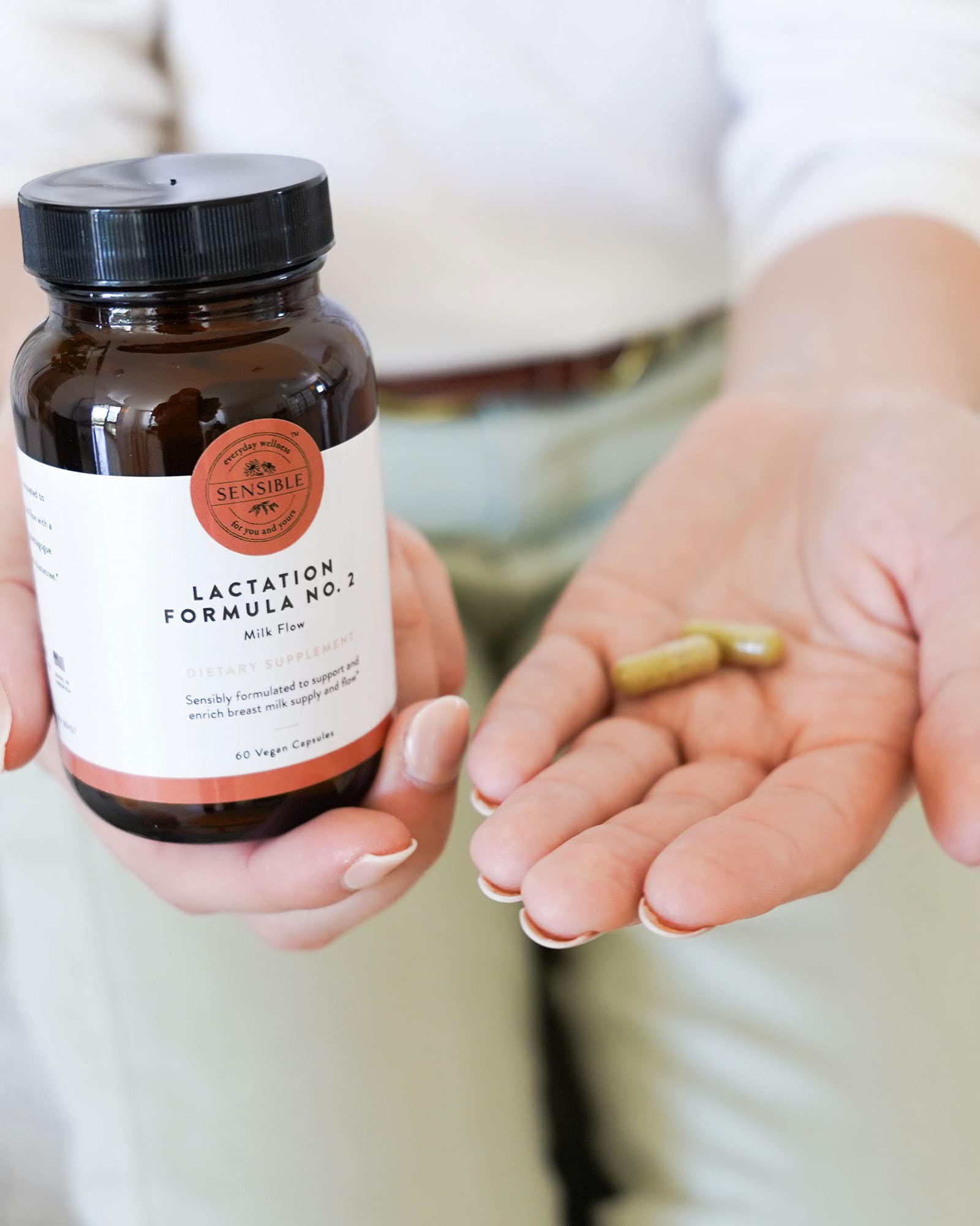 Blended vitamin & mineral support for moms