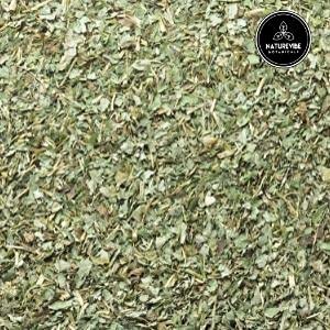 Blended vitamin supplements with lemon balm