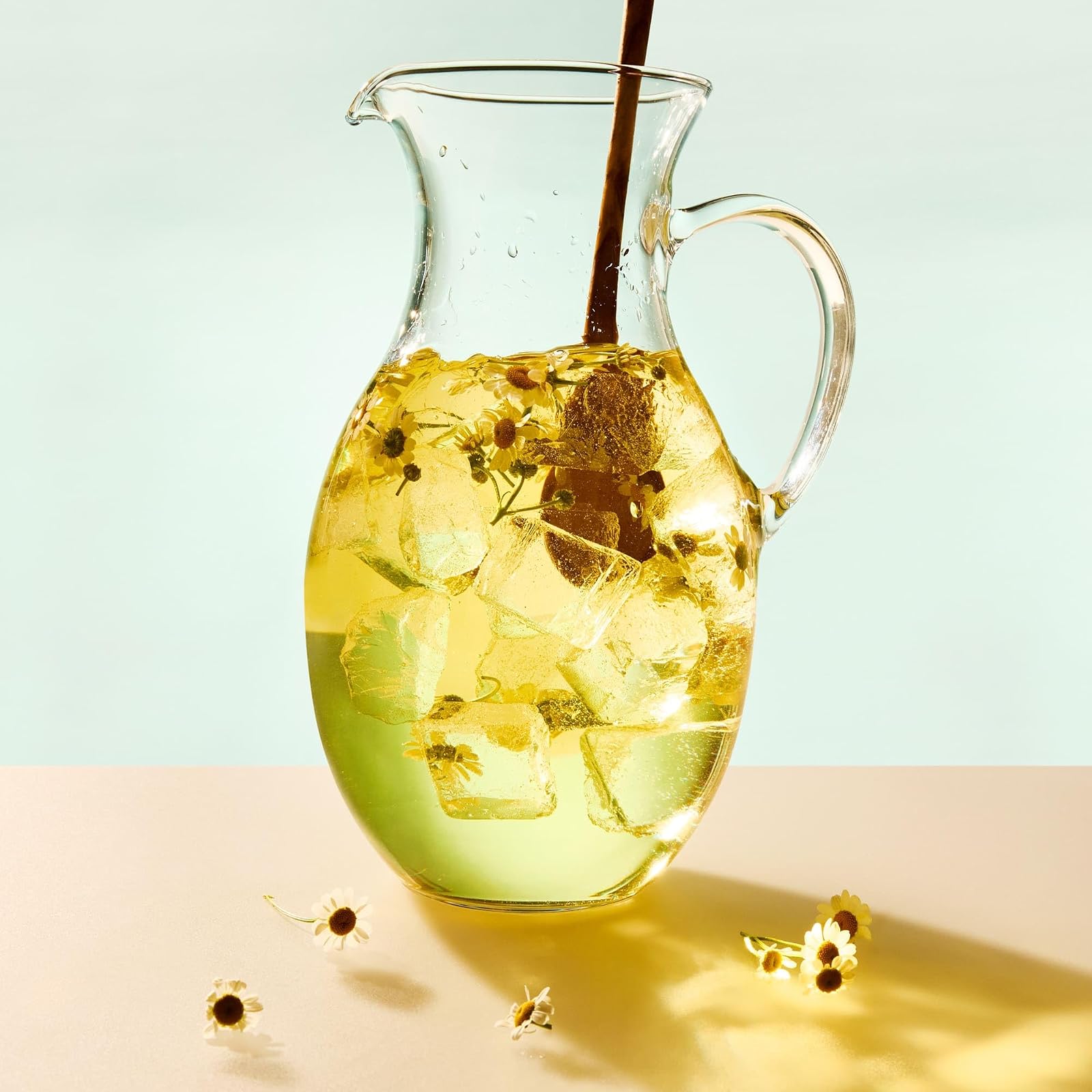 caffeine-free chamomile tea for bedtime