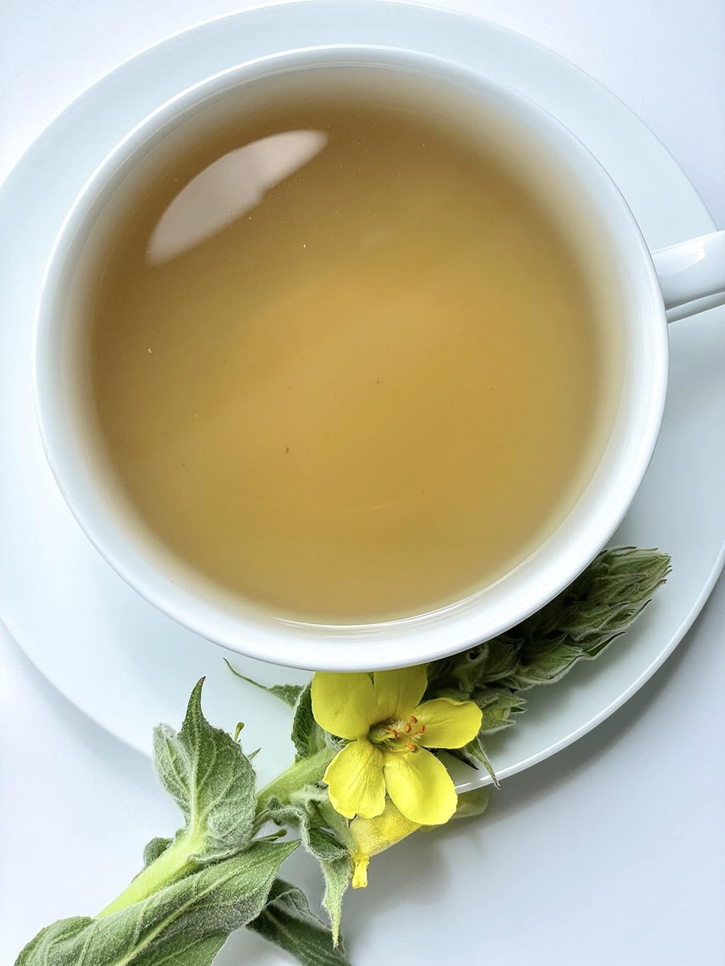 Caffeine-free herbal detox tea