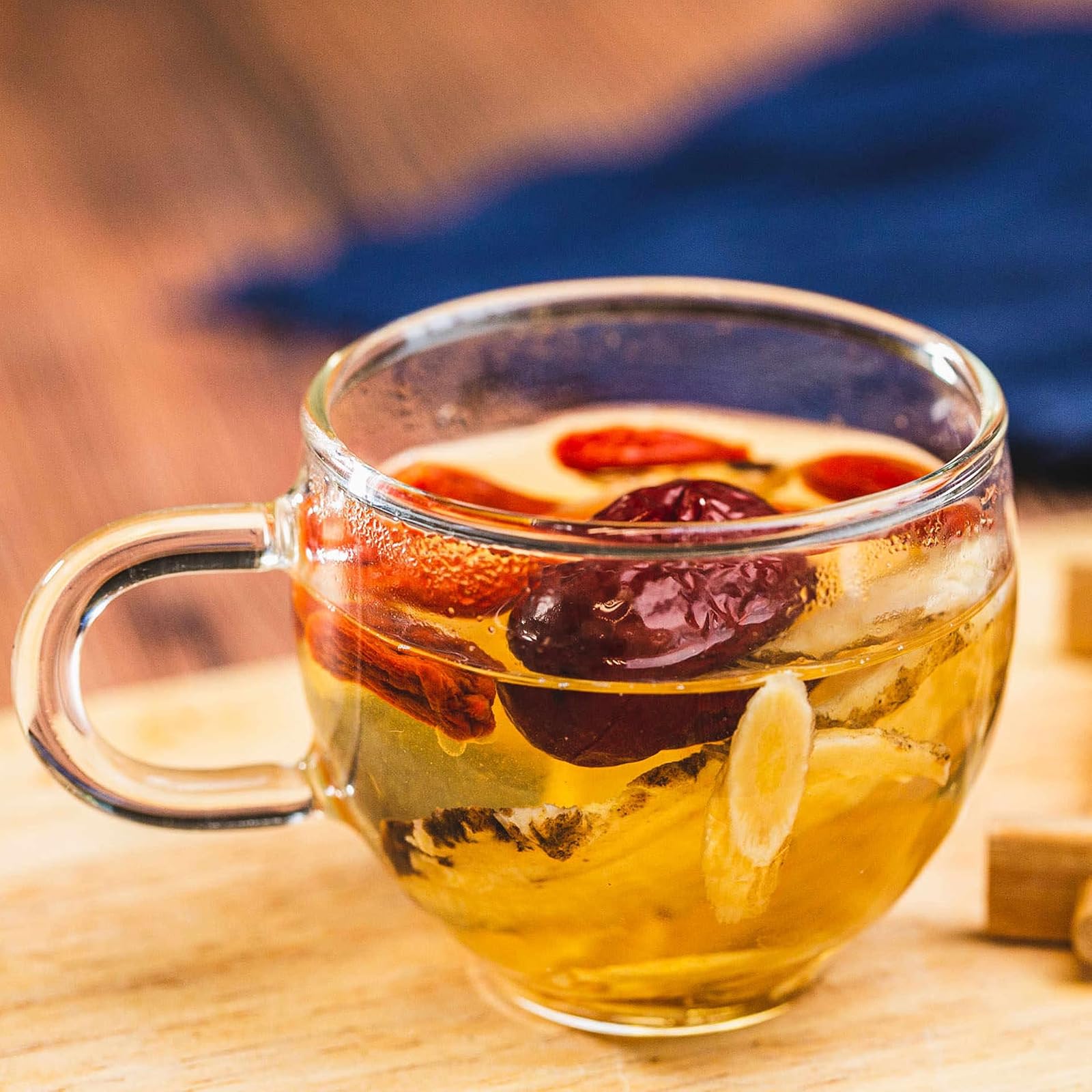 Caffeine-free herbal tea alternative