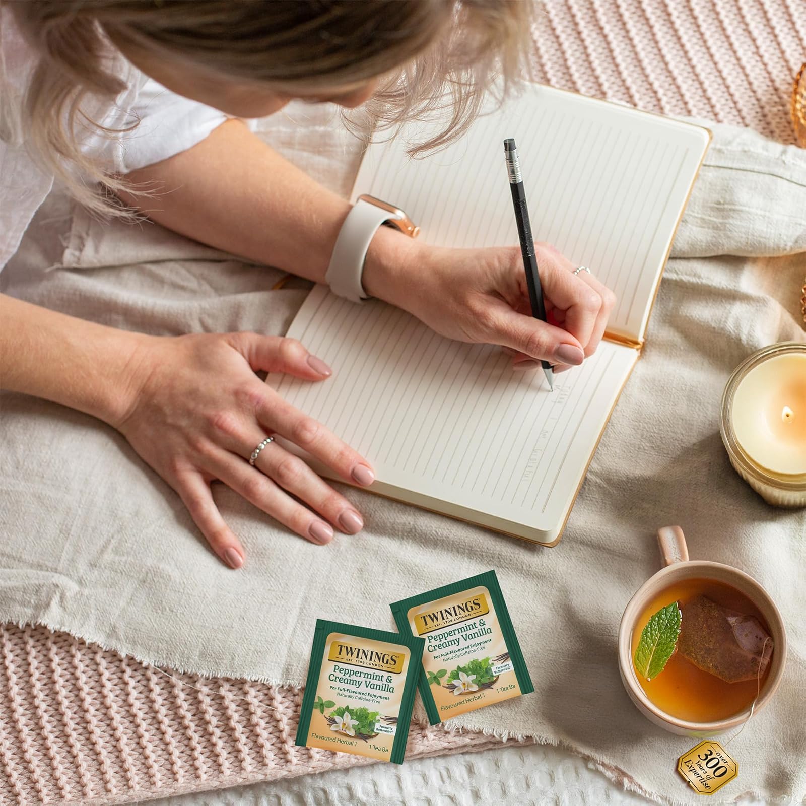 Caffeine-free herbal tea blend