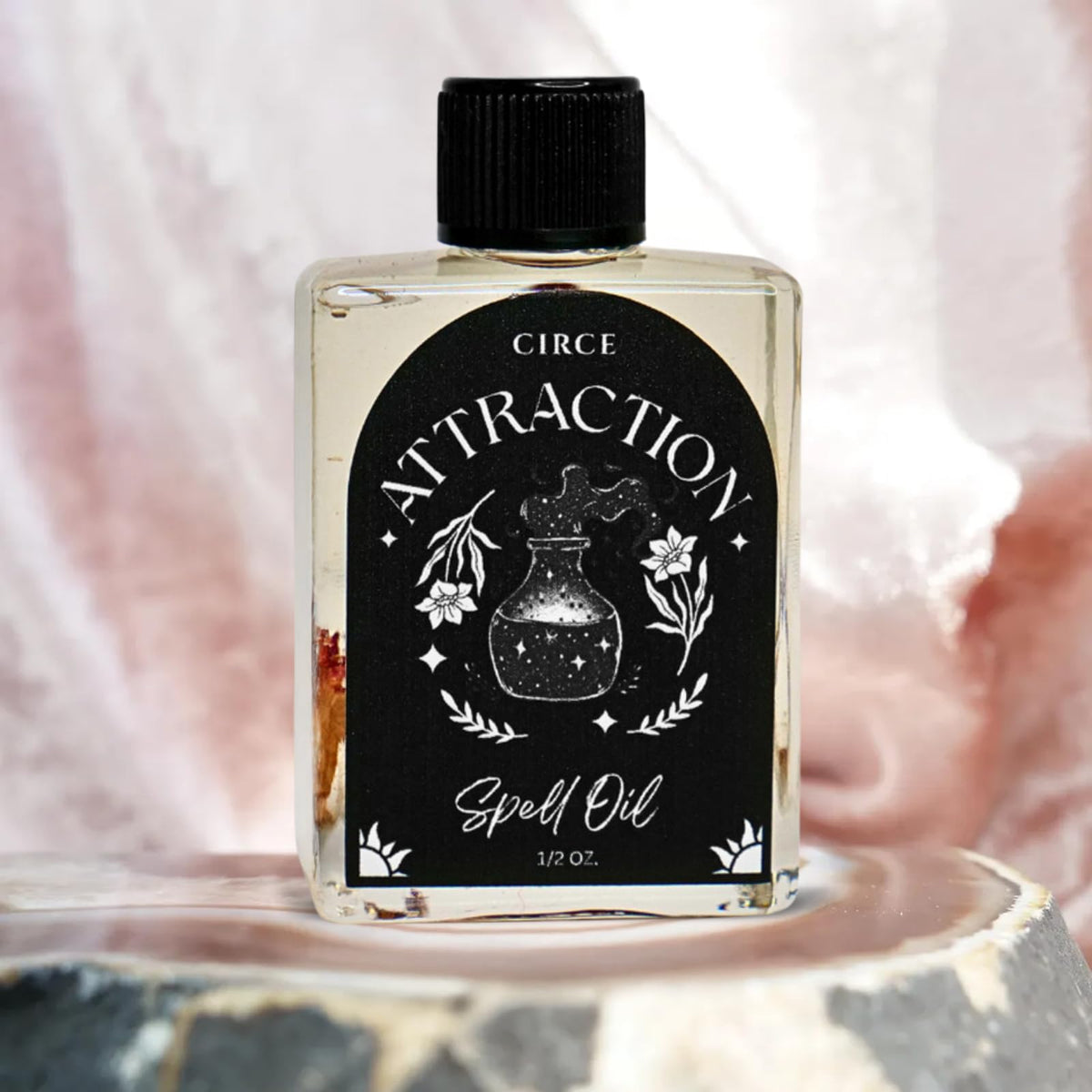 Cinnamon oil for love rituals