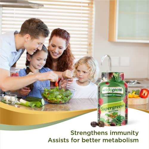Convenient spirulina gummies for on-the-go