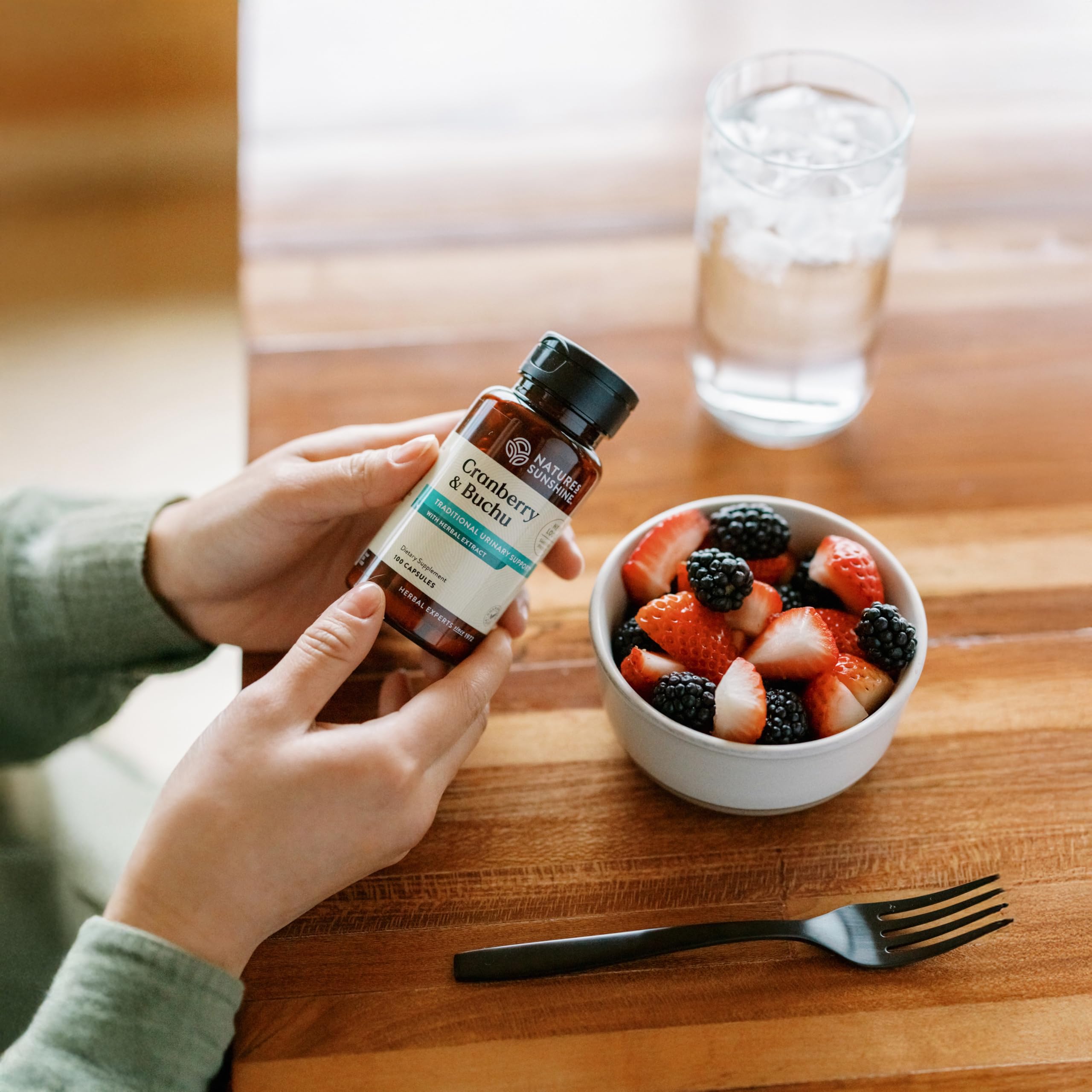 Cranberry capsules for daily wellness