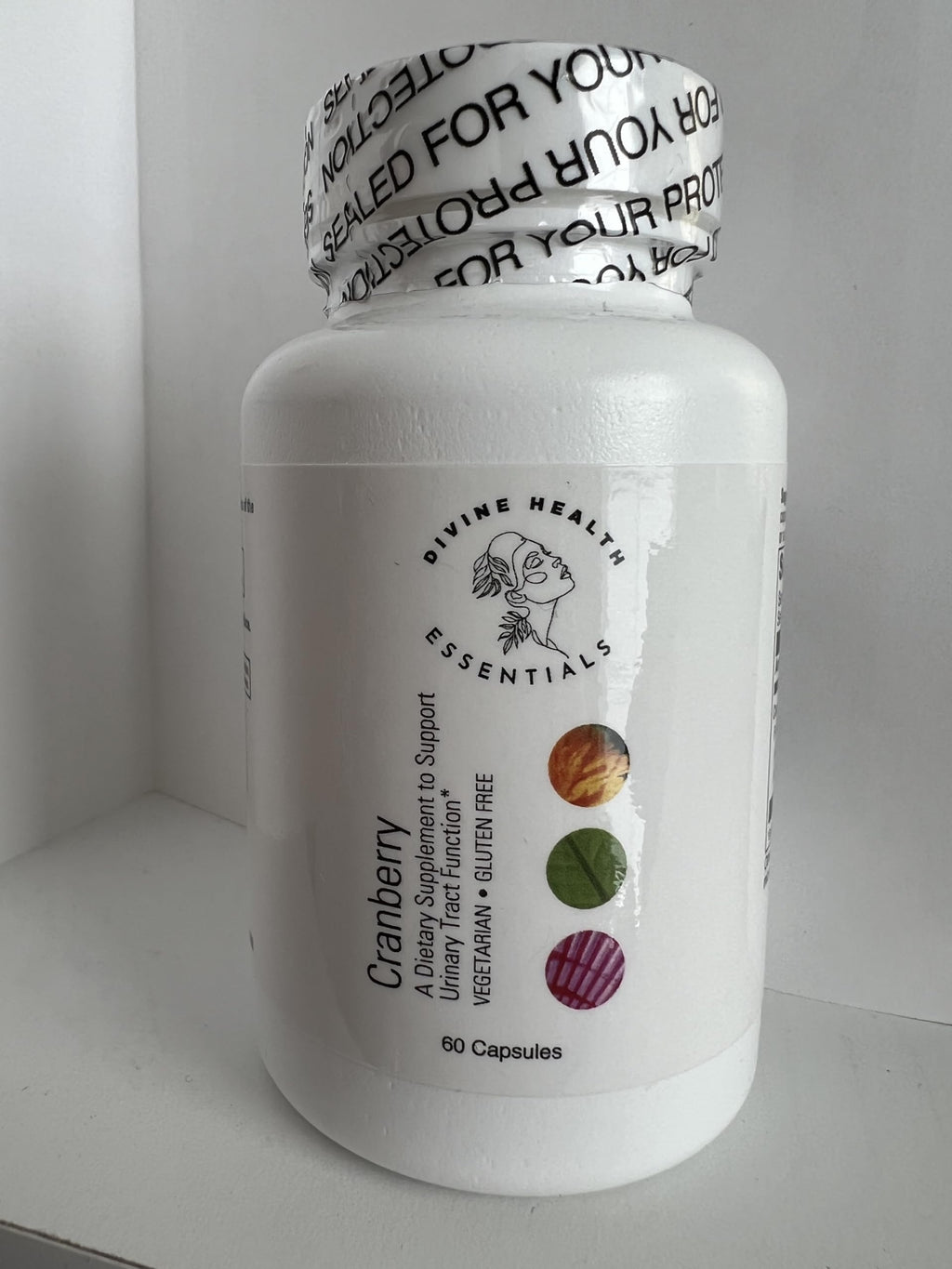 Cranberry capsules for urinary health