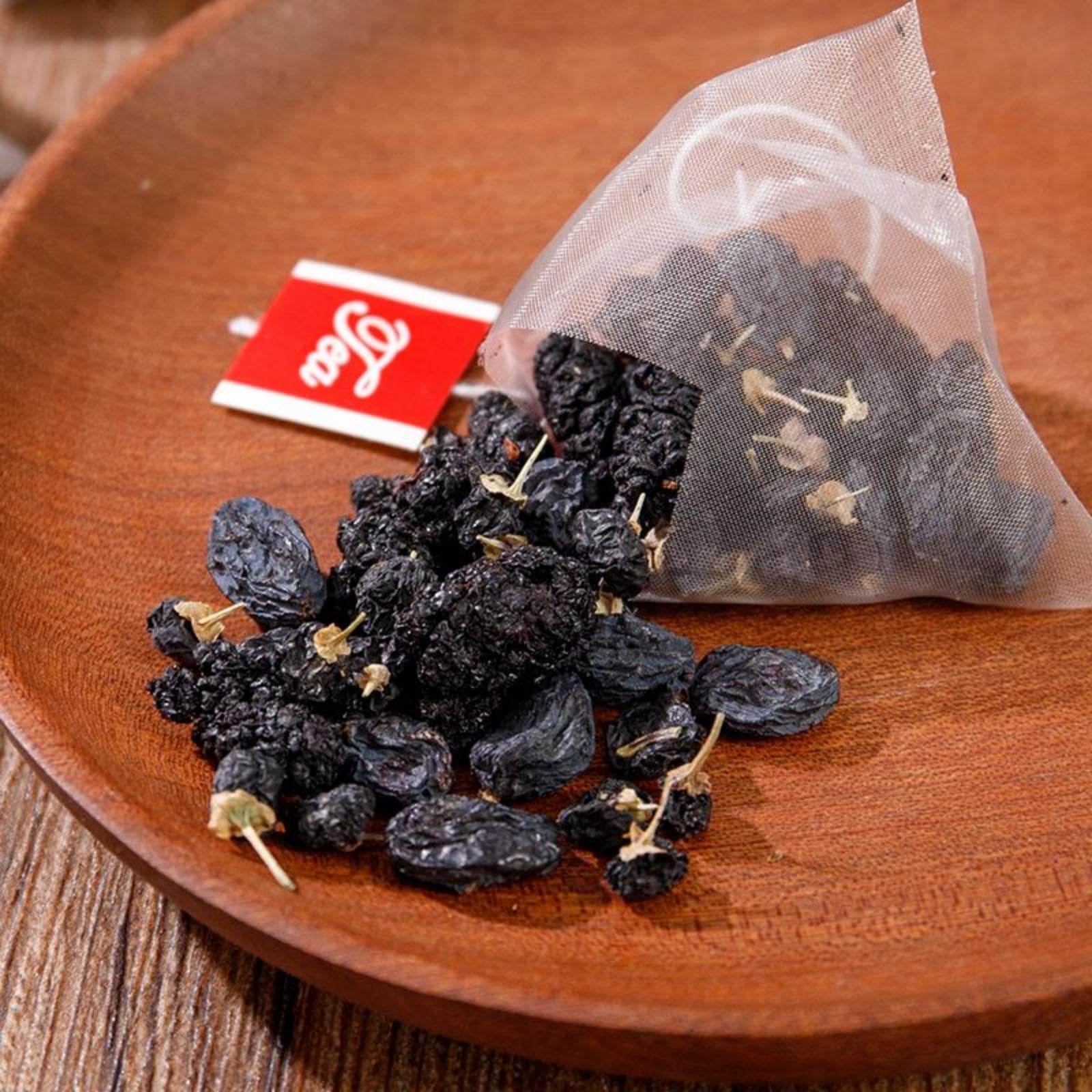 Delicious blueberry tea for wellness