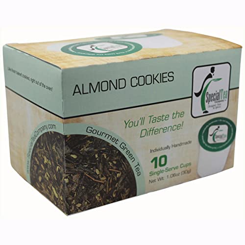 delicious green tea with cookies
