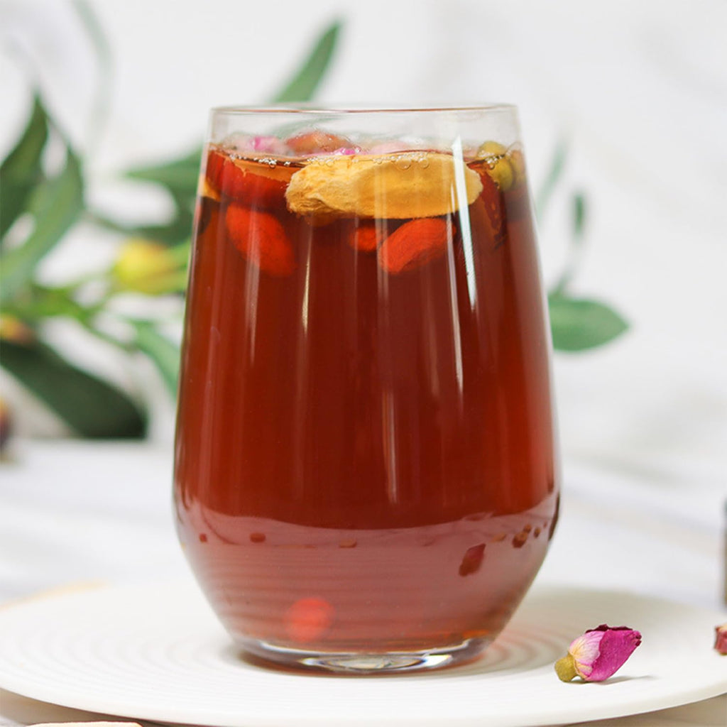 Delicious rose tea with jujube