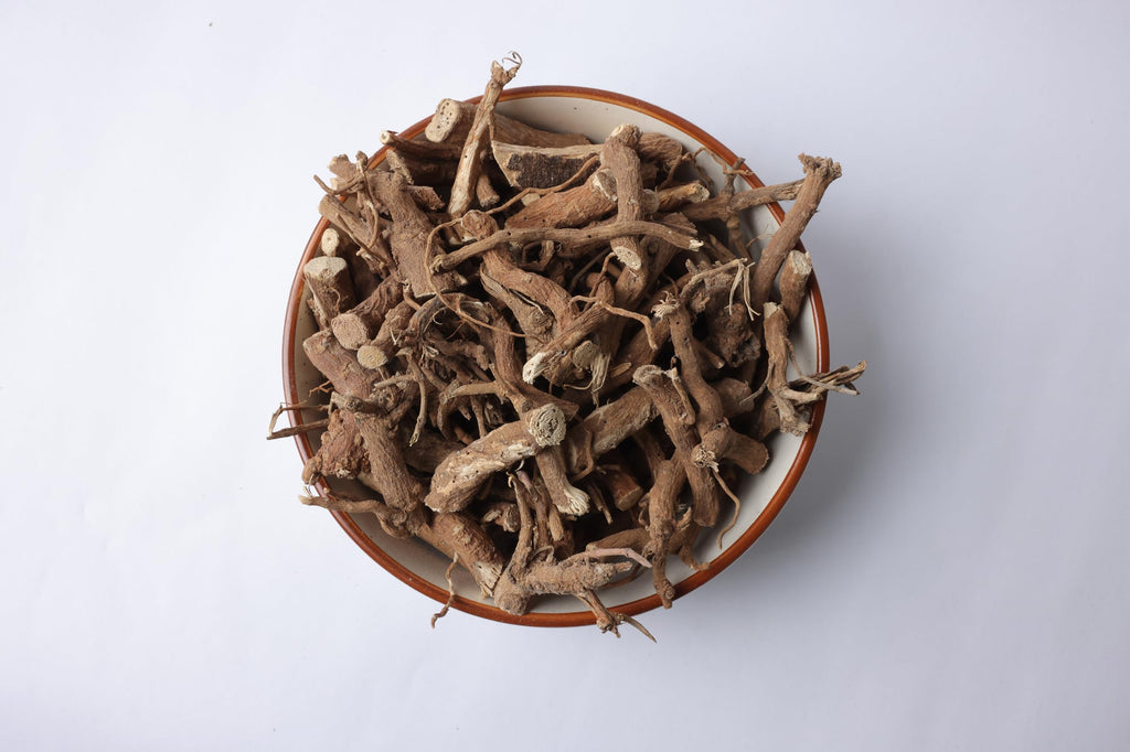 dried punarnava herb for detox