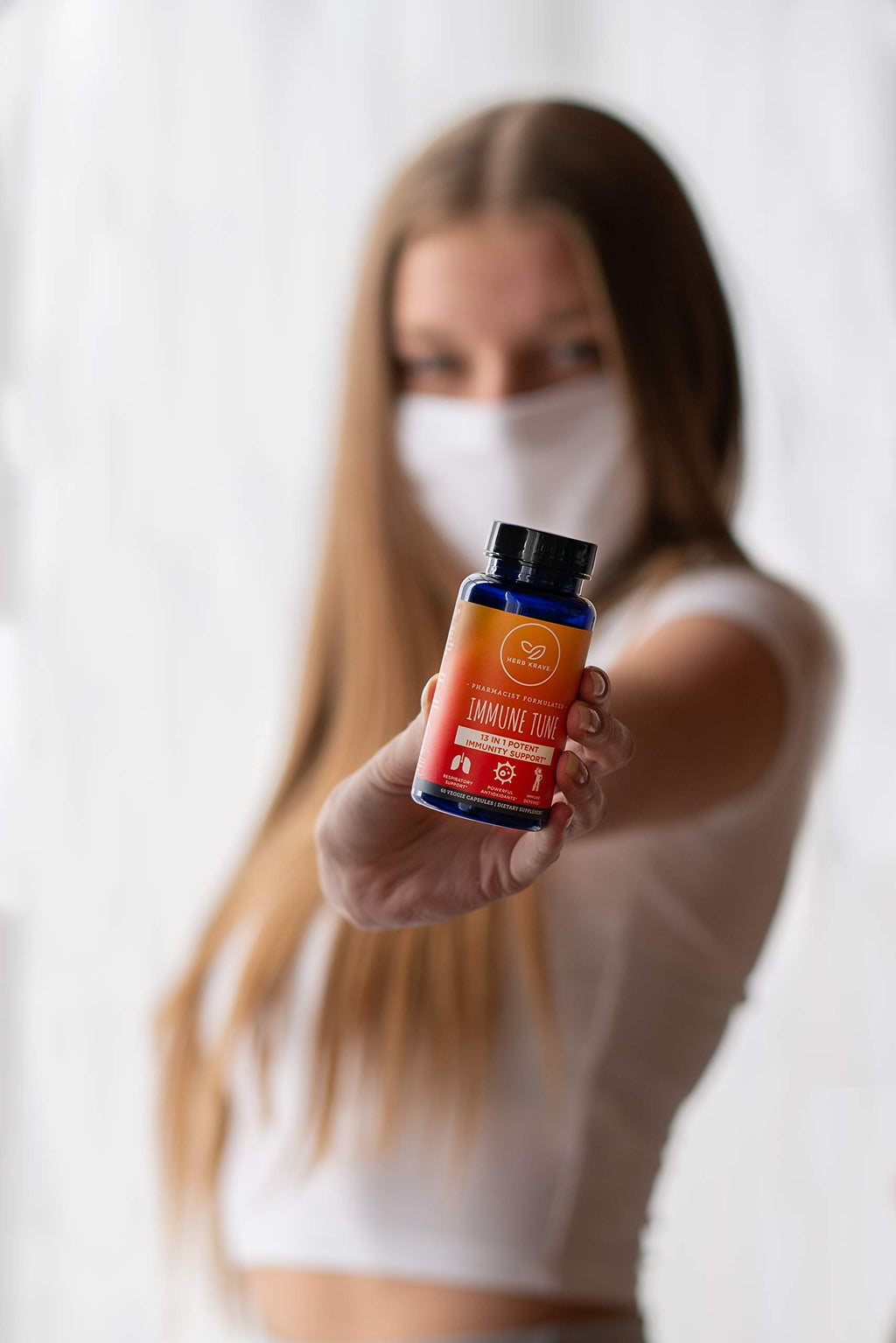 Elderberry and zinc immune defense