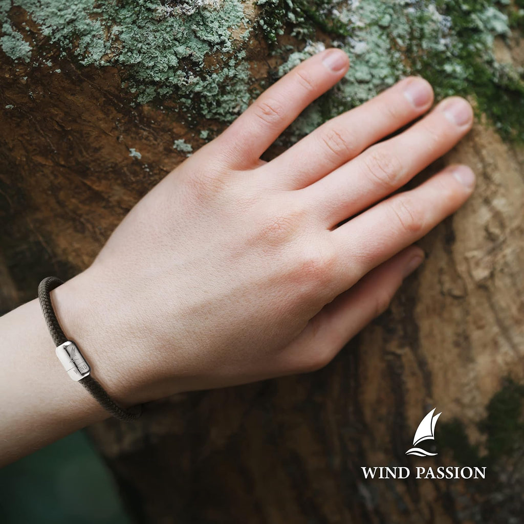 fashionable waterproof bracelet for men and women