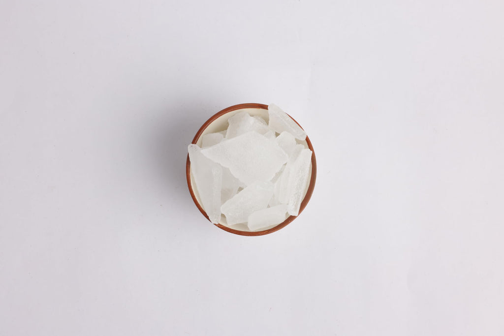 flavour enhancer with camphor