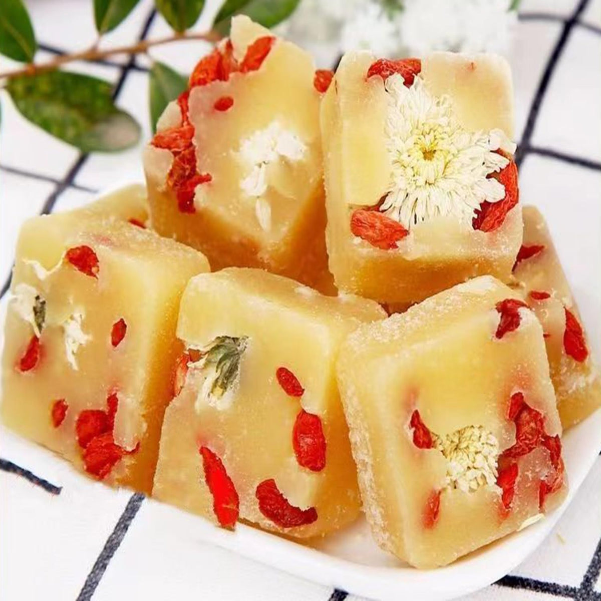 floral infusion with goji berries