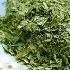fresh papaya leaf herbal infusion
