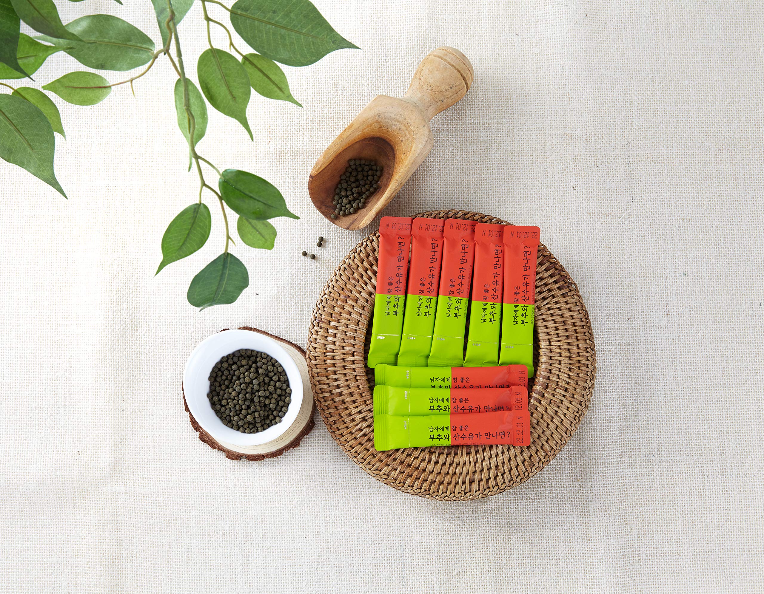 garlic chive and cornus fruit blend