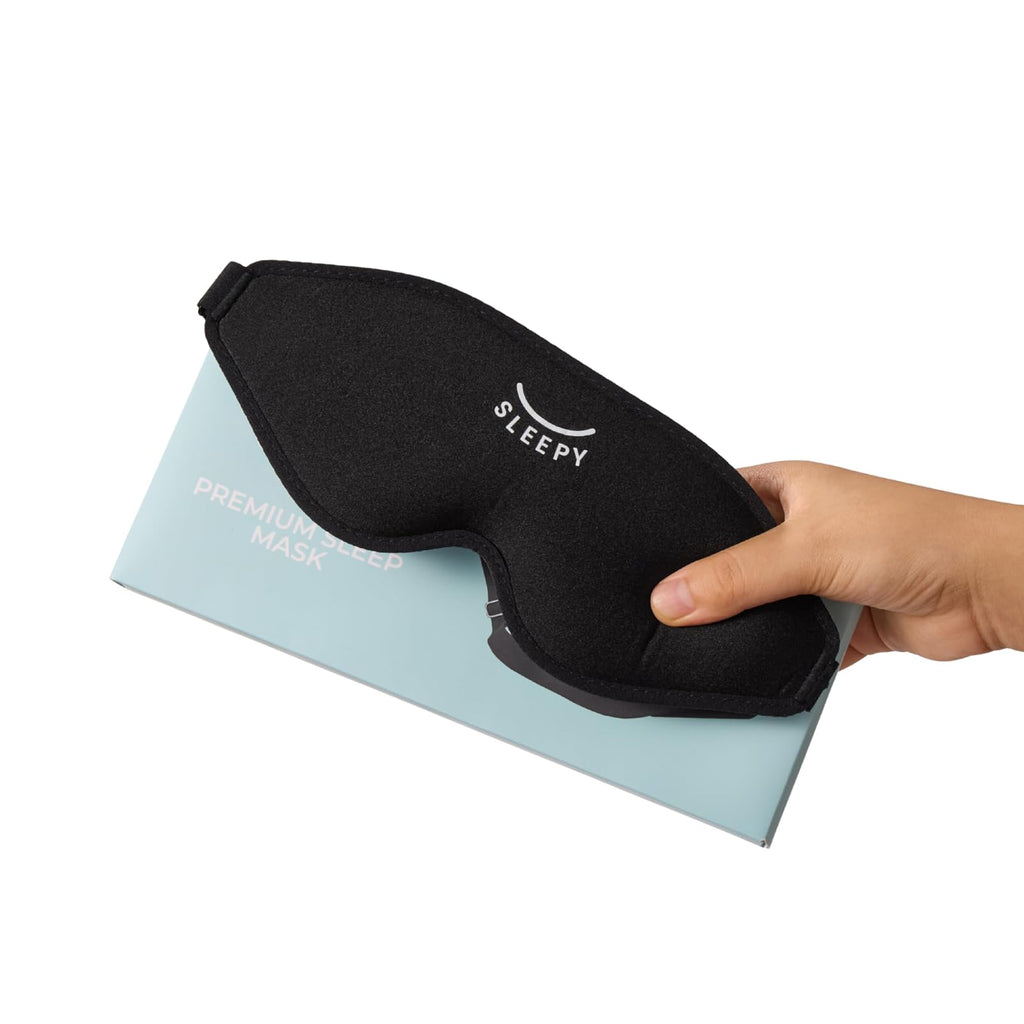 GLOWCO 3D sleep mask for restful nights