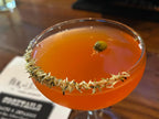 Green tea extract with Buzz Button flowers