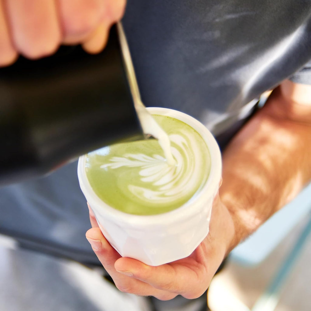 healthy matcha moringa drink powder