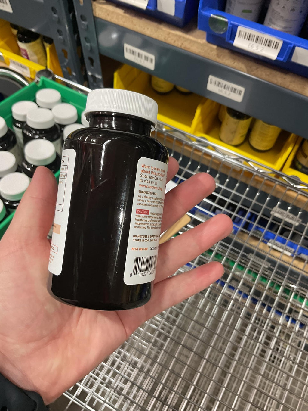 Herbal capsules for everyday wellness