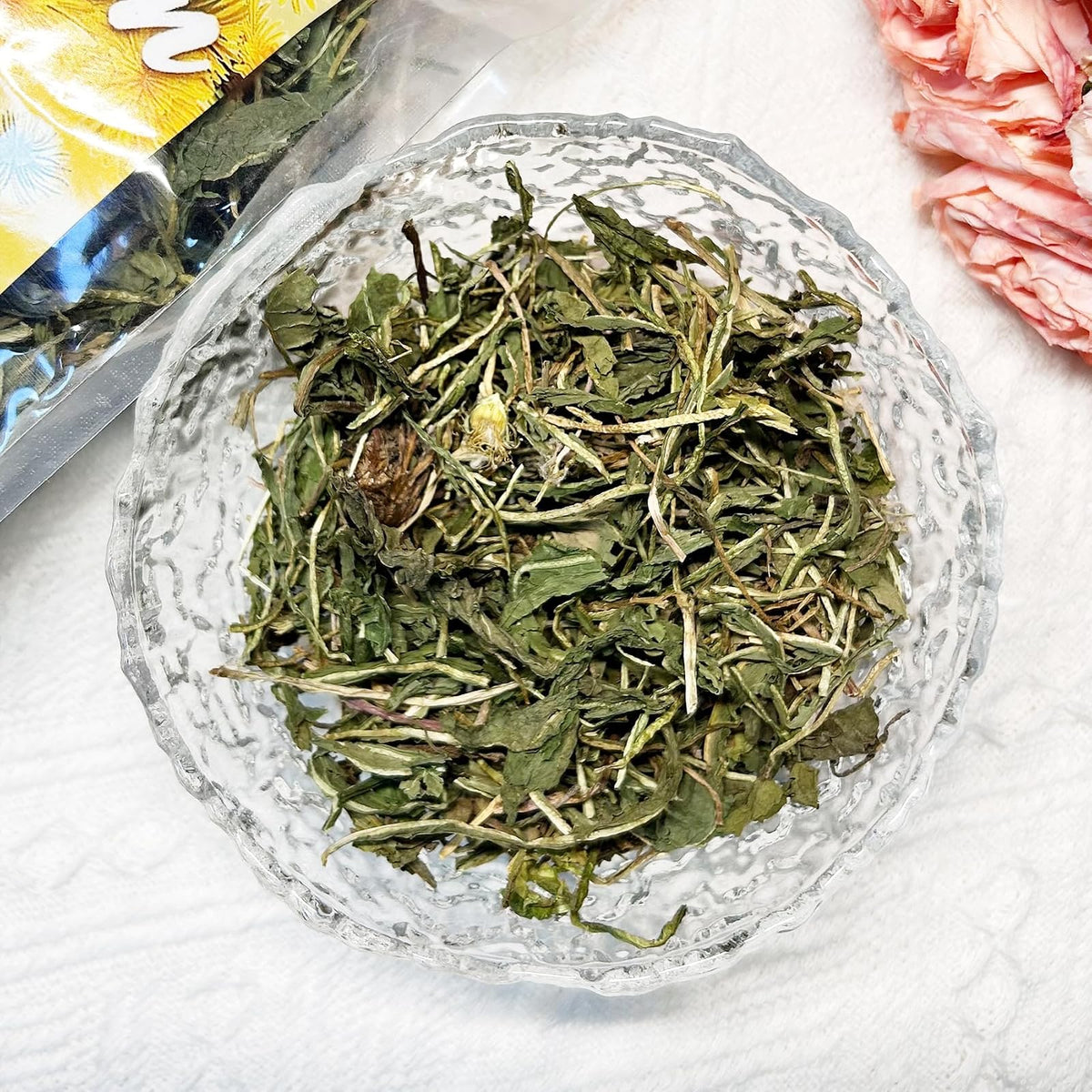 herbal detox tea with dandelion