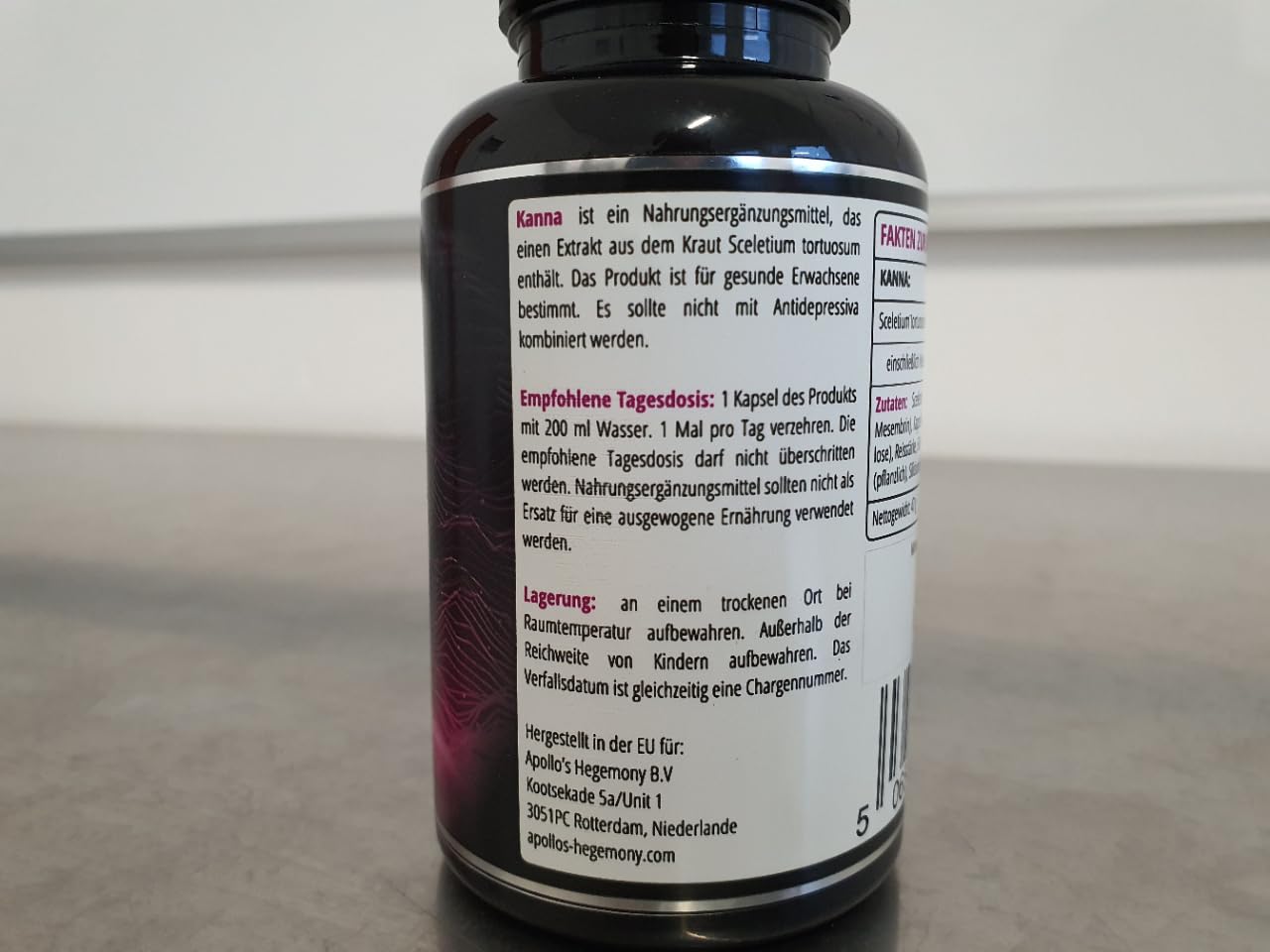 Kanna supplement for improved mood