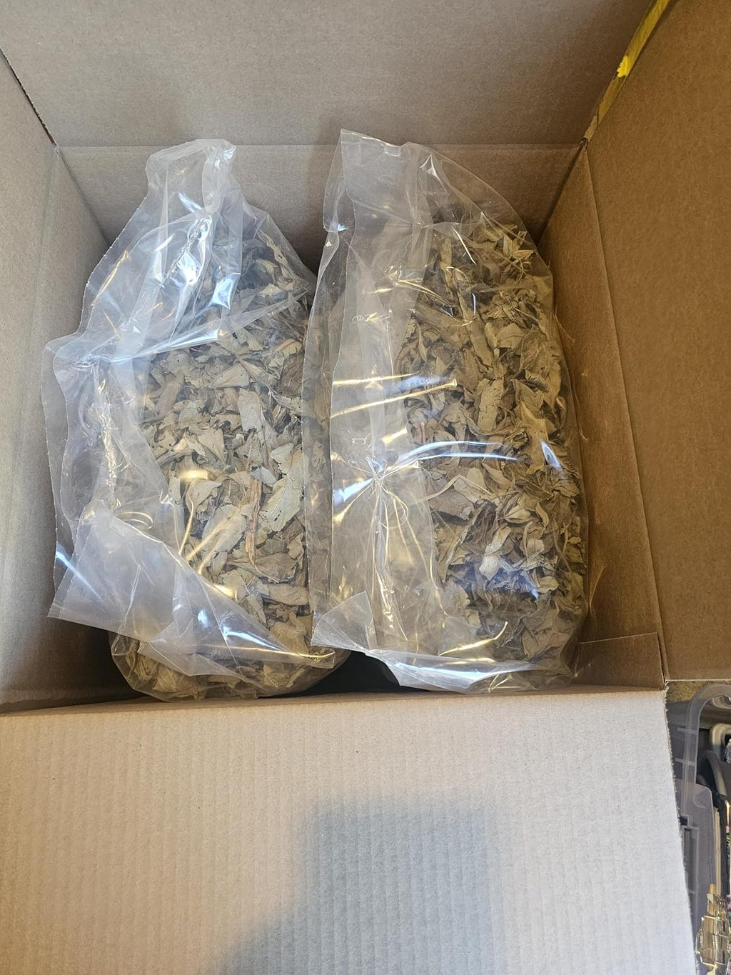 Kinkeliba herbal tea leaves for relaxation