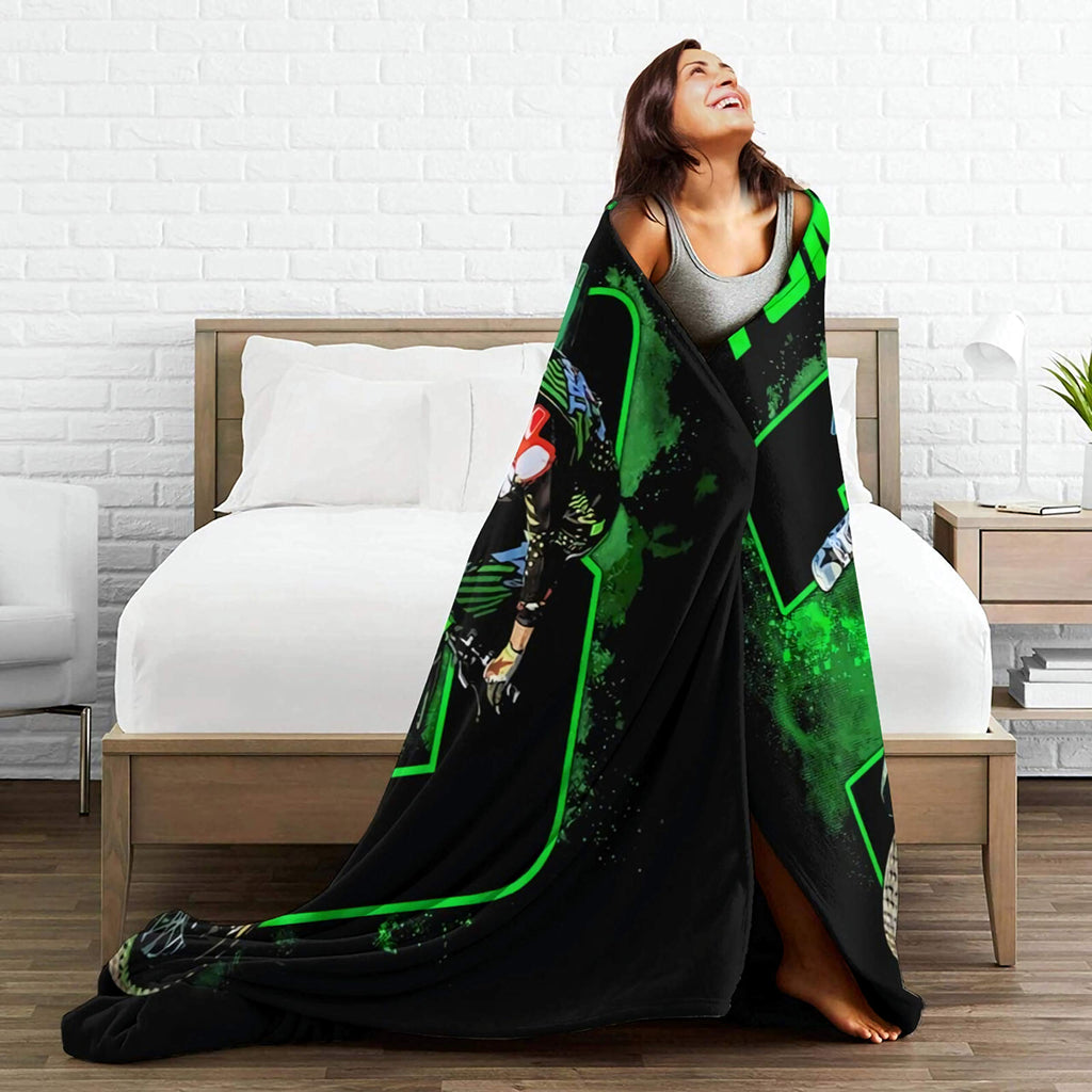 lightweight blanket for easy transport