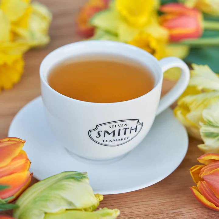 Meadow herbal tea for relaxation