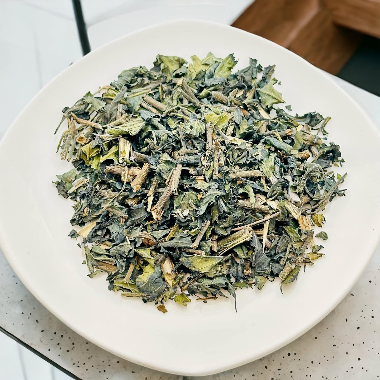 Mexican honeysuckle tea for relaxation