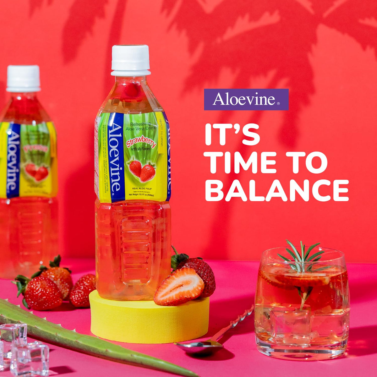 natural aloe vera drink with strawberry