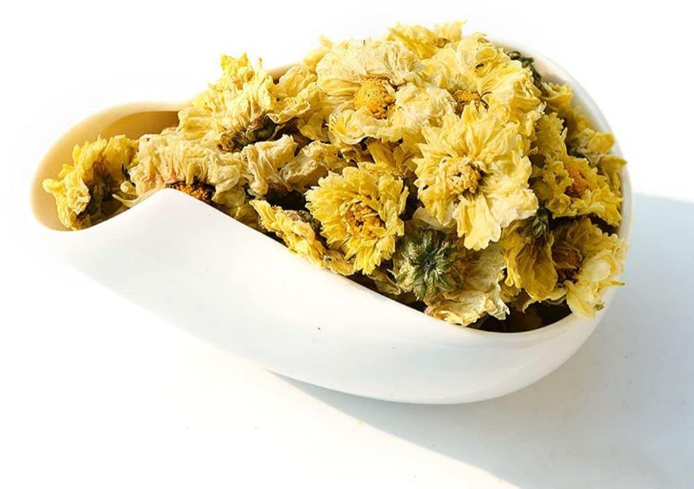 Natural chrysanthemum flower infusion