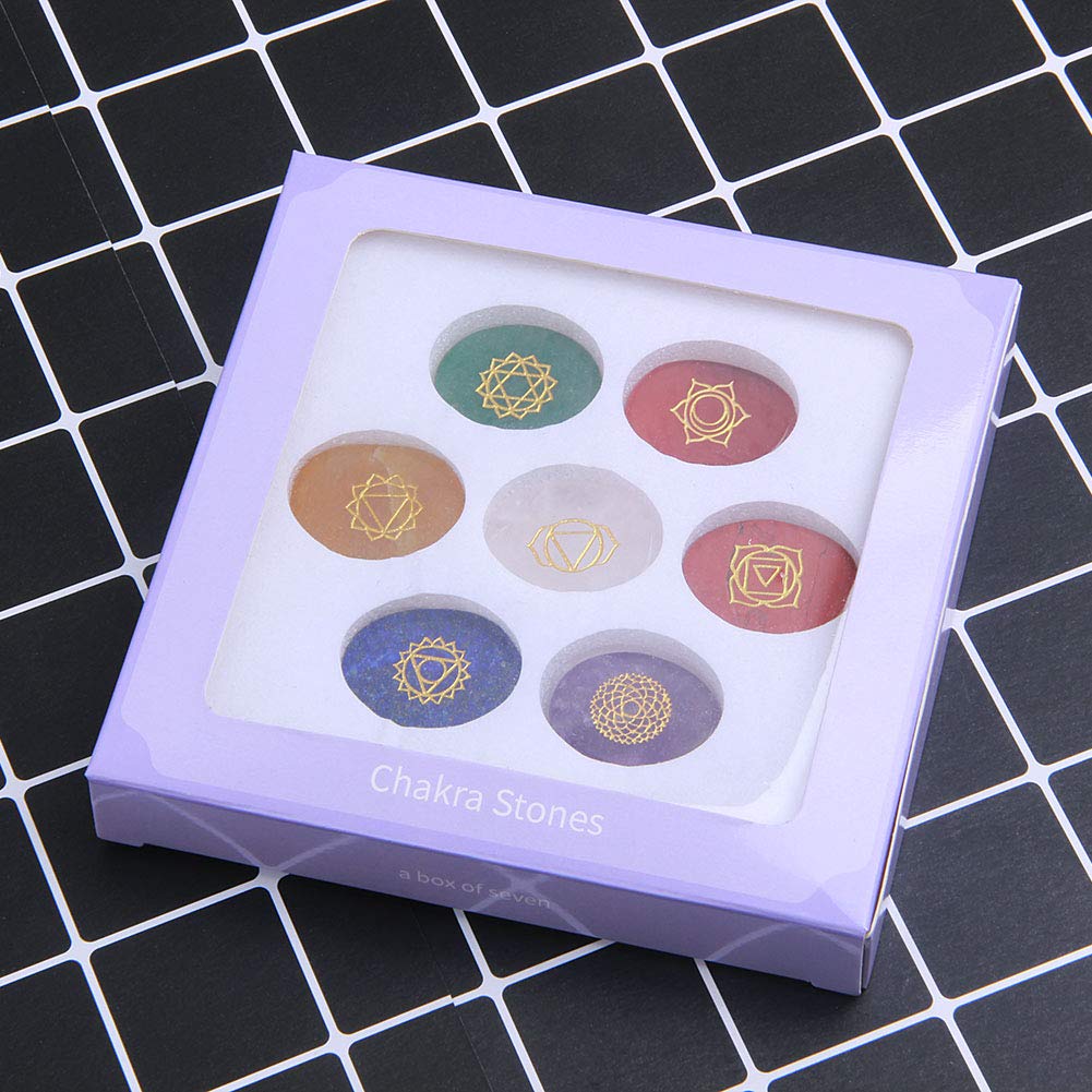 Natural healing with chakra stones