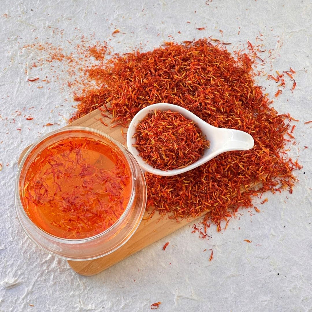 Natural herbal infusion with safflower