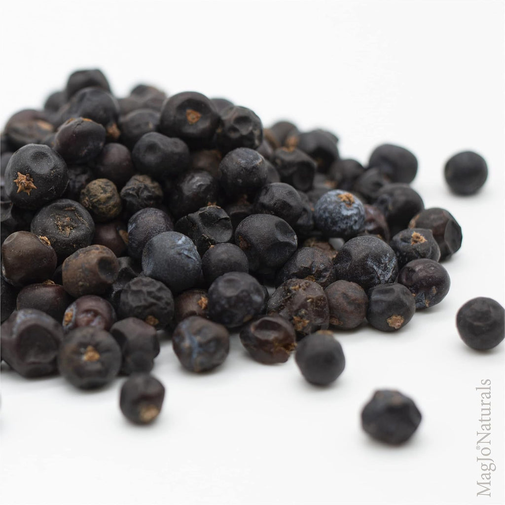natural herbal tea ingredient juniper