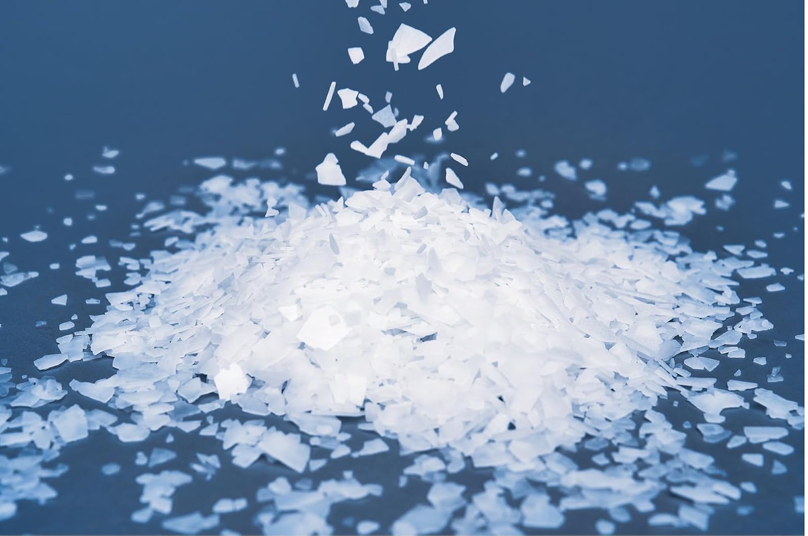 Natural magnesium flakes for muscle recovery