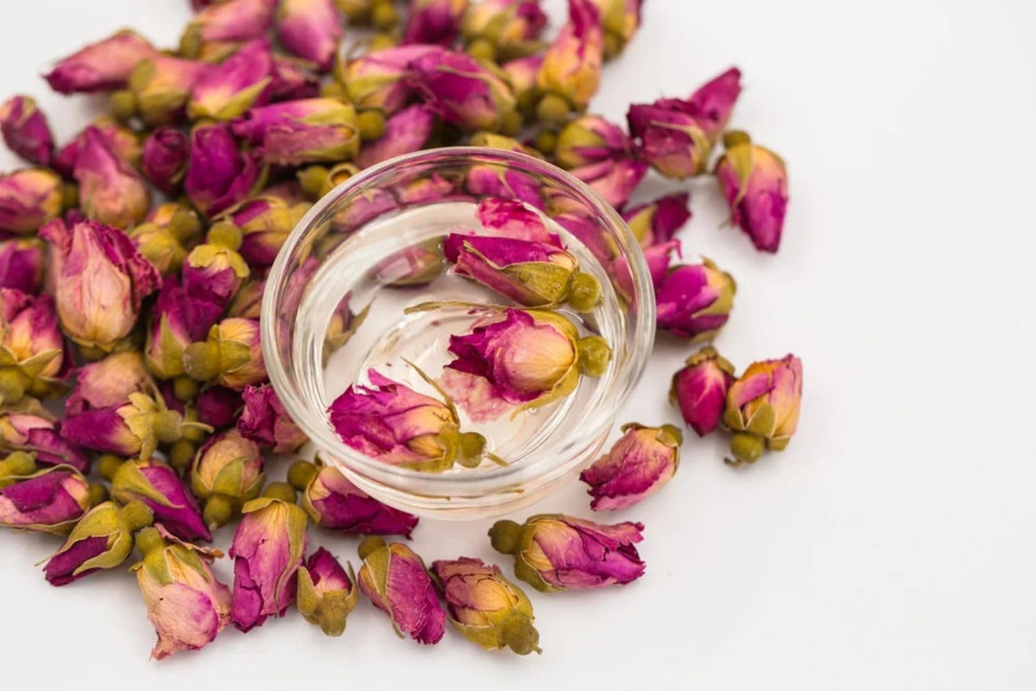natural rosebud tea benefits