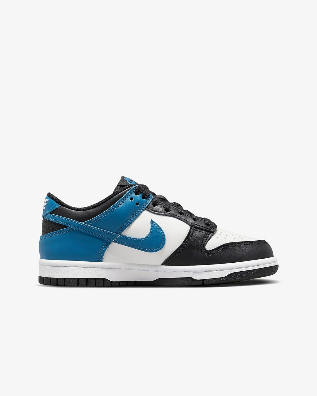 Nike Kid's Dunk Low sneakers for sports